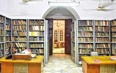 Delhi’s oldest library to open with new cover | Delhi News - Times of India