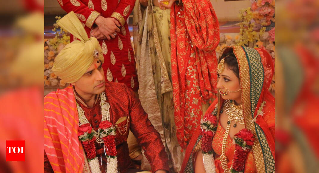 Humariwali Good News: Juhi Parmar and Shakti Arora to recreate Rishi ...