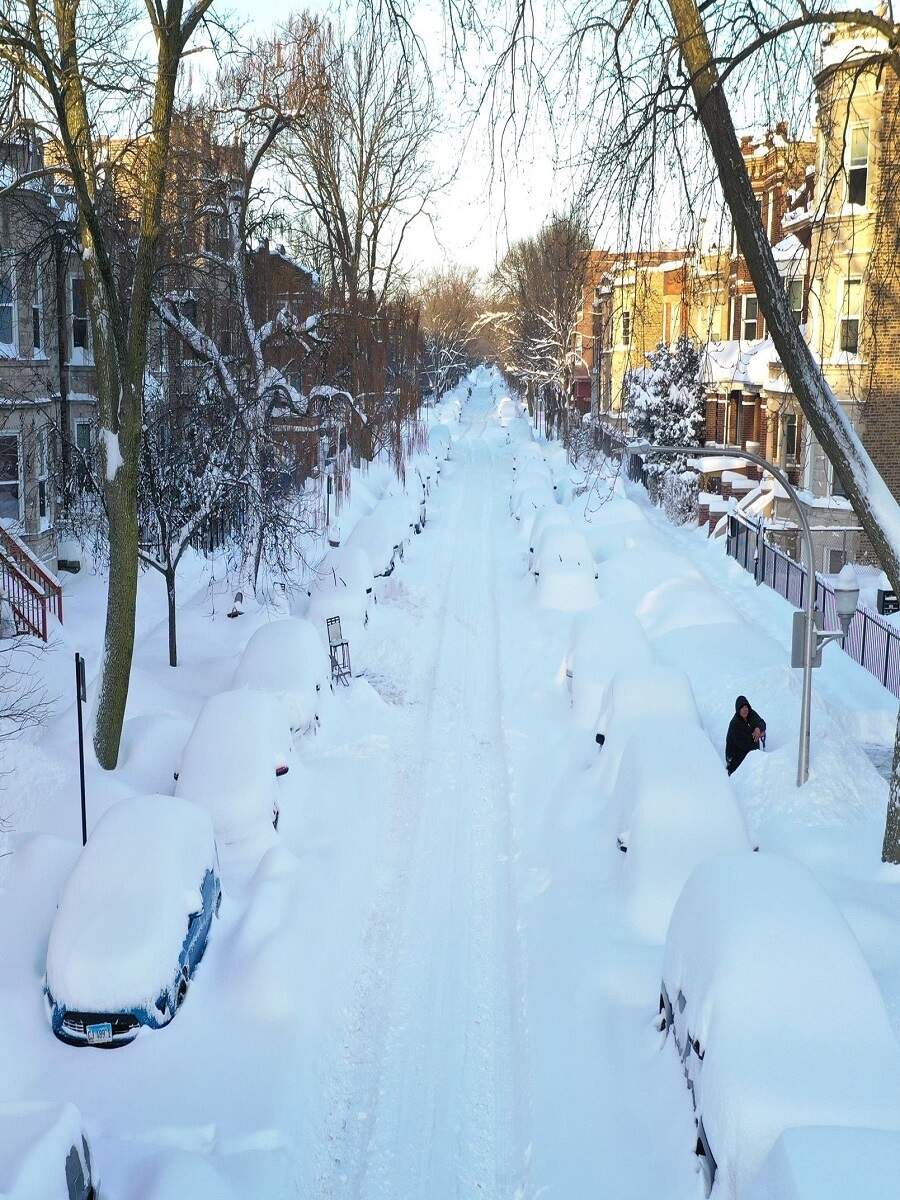 Deadly winter storm sweeps US | Times of India