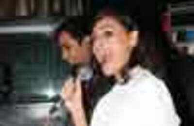 DJ Hussain, DJ Vicky entertain Bangalore | Regional Movie News - Times ...