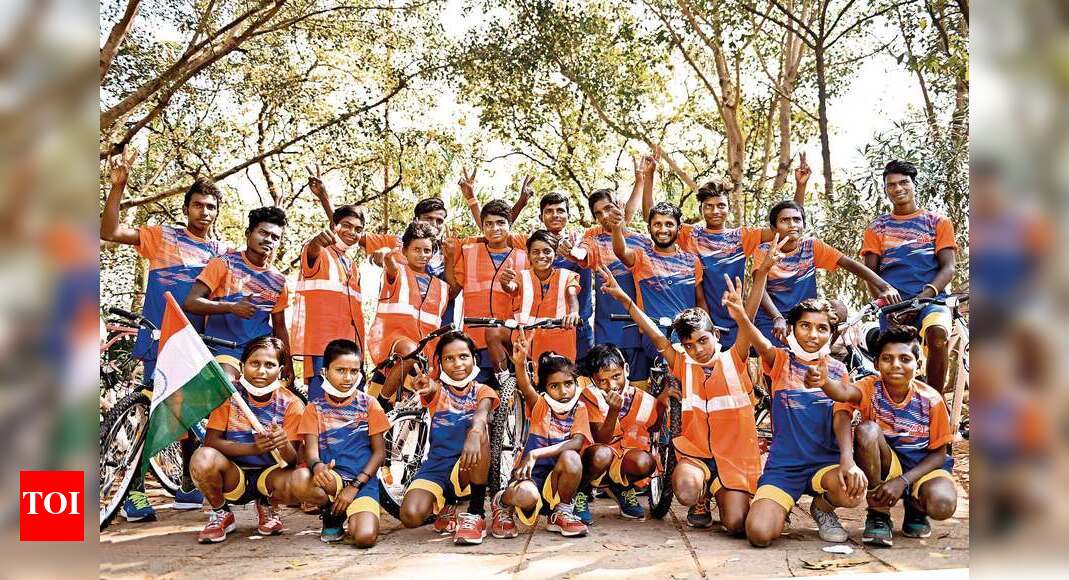 21 Chenchu tribal youth step out of the forest to go on a 9000-km ...