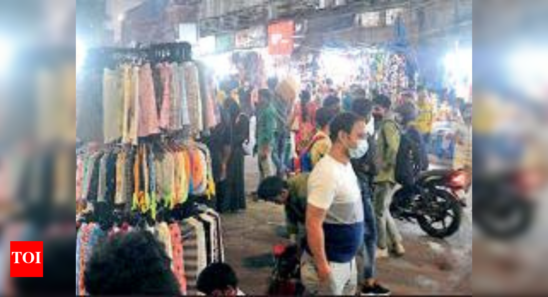Central Kolkata traders demand end to hawker menace, threaten strike ...