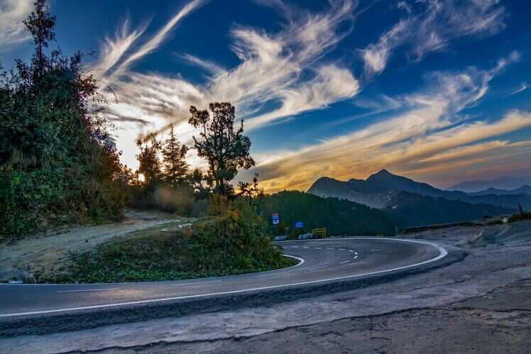 Scenic hill stations to visit near Mussoorie | Times of India Travel