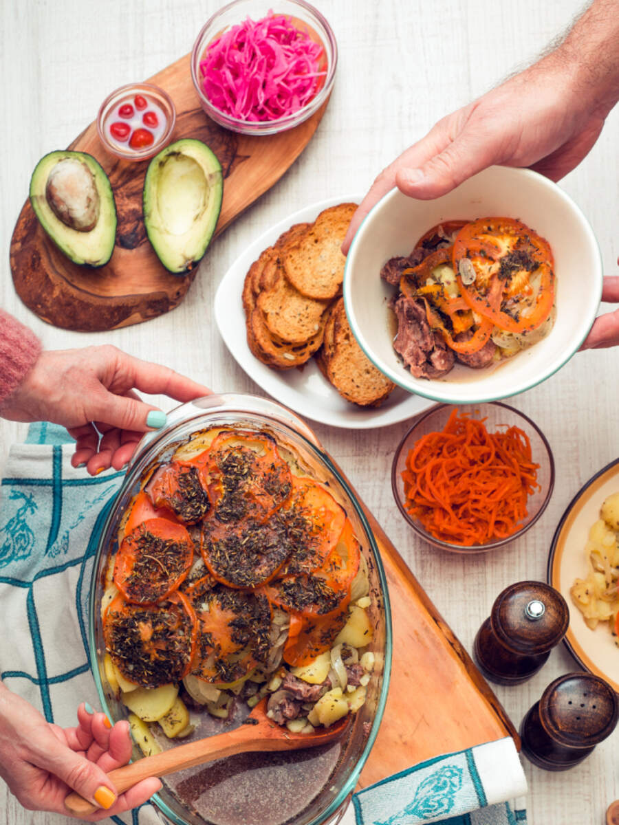 7 benefits of having an early dinner | Times of India