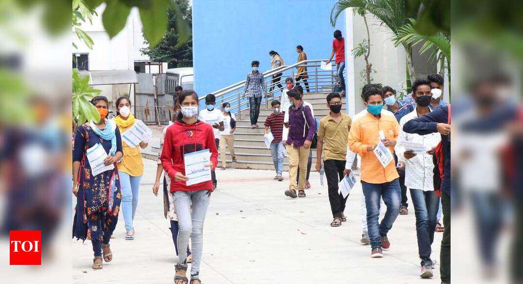 JEE Main B.Arch paper of moderate difficulty, say students - Times of India