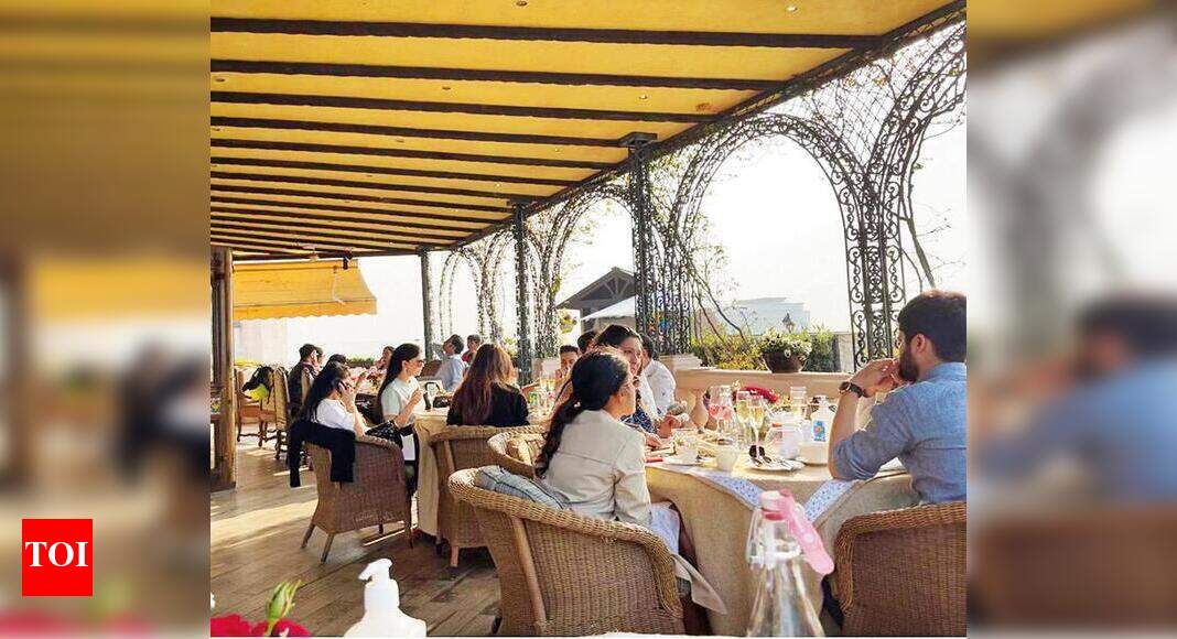 Prison Break! Rush To Eat Out Revives Restaurants | Delhi News - Times ...