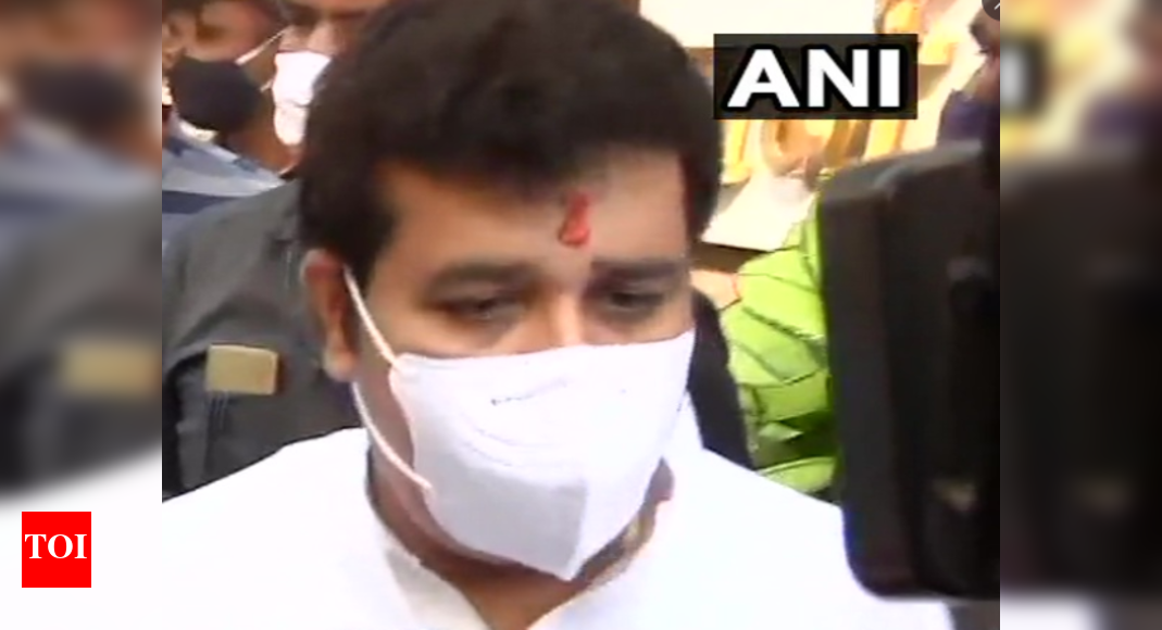 Breaking news live: Maharashtra leader Sanjay Rathod tenders his ...