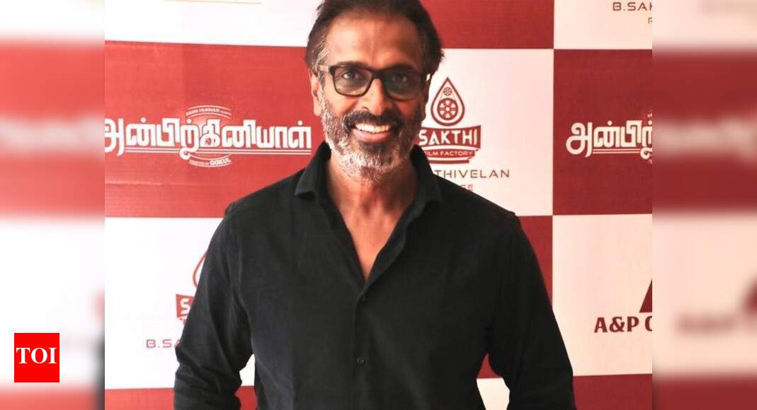 Arun Pandiyan on working with his daughter and his comeback after 18 years with 'Anbirkiniyal ...