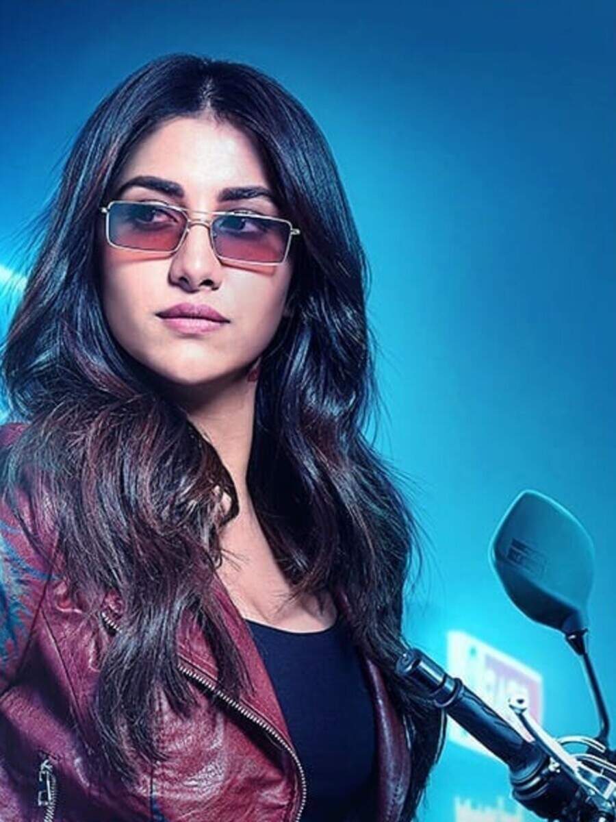 Rukmini Maitra 'oh so gorgeous' looks | Times of India