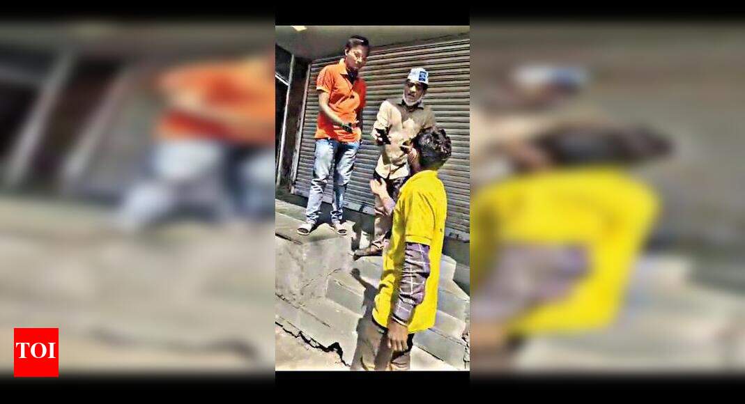 AAP takes malpractices in garbage collection to street | Surat News ...