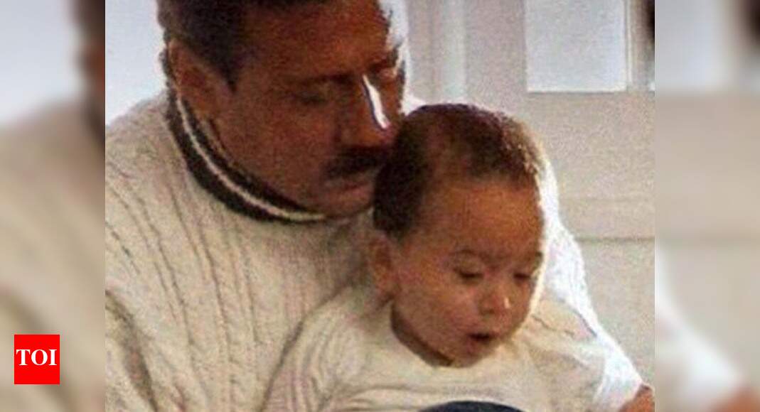 Jackie Shroff dedicates status to son Tiger Shroff, posts charming ...