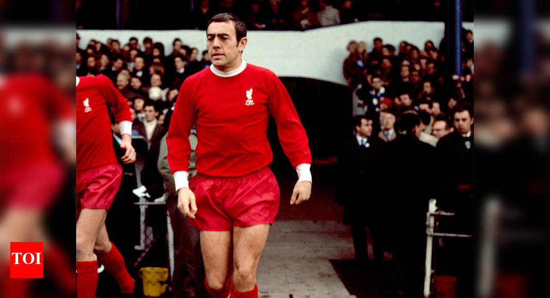 Greaves pays tribute to 'great footballer' St John as Liverpool legend ...