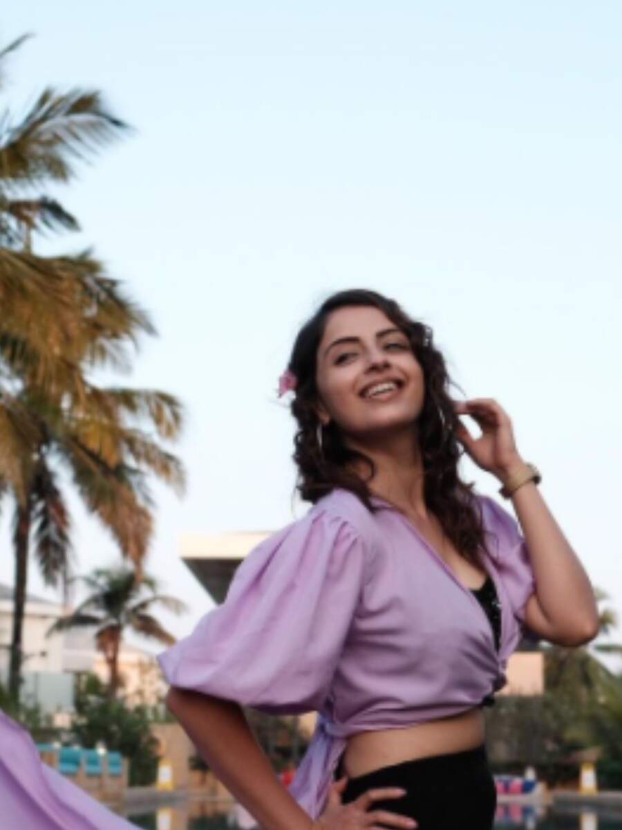 The stunning beauty Shrenu Parikh | Times of India