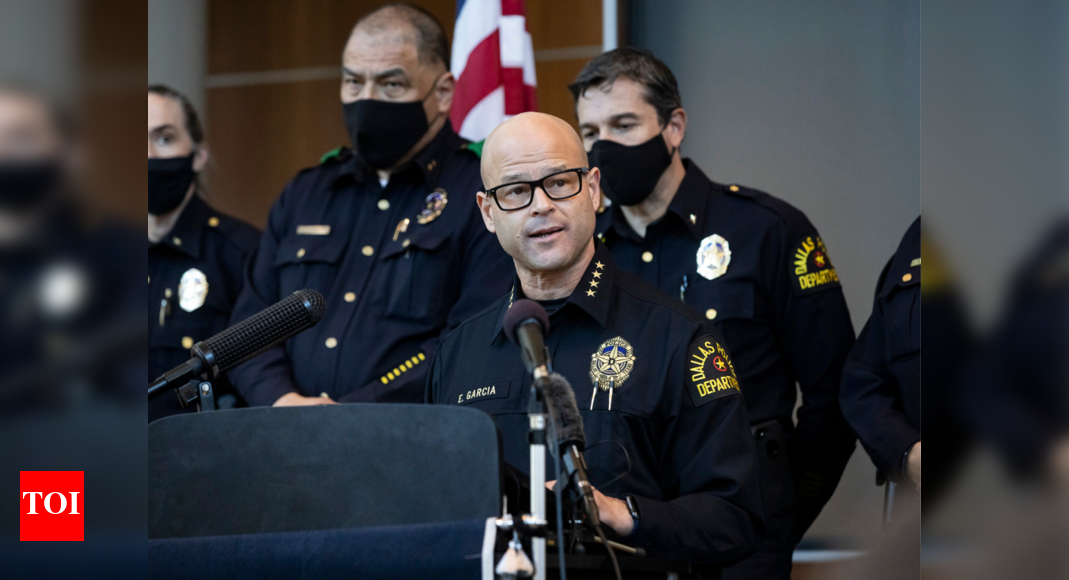 Bryan Riser Dallas Police: Dallas cop kept on job to not tip him off to ...