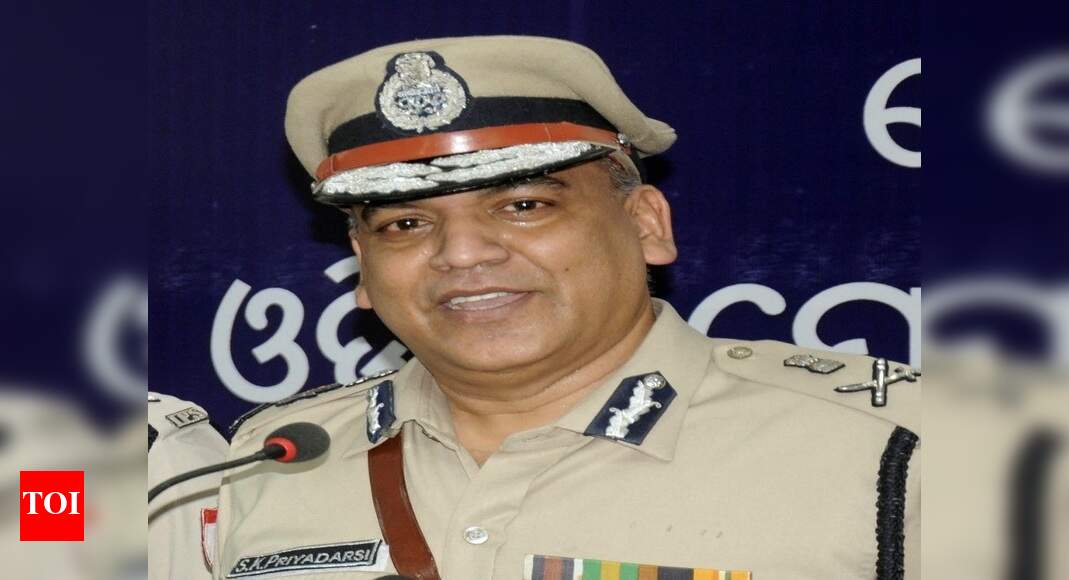 Bhubaneswar police commissioner asks cops to improve visible policing ...