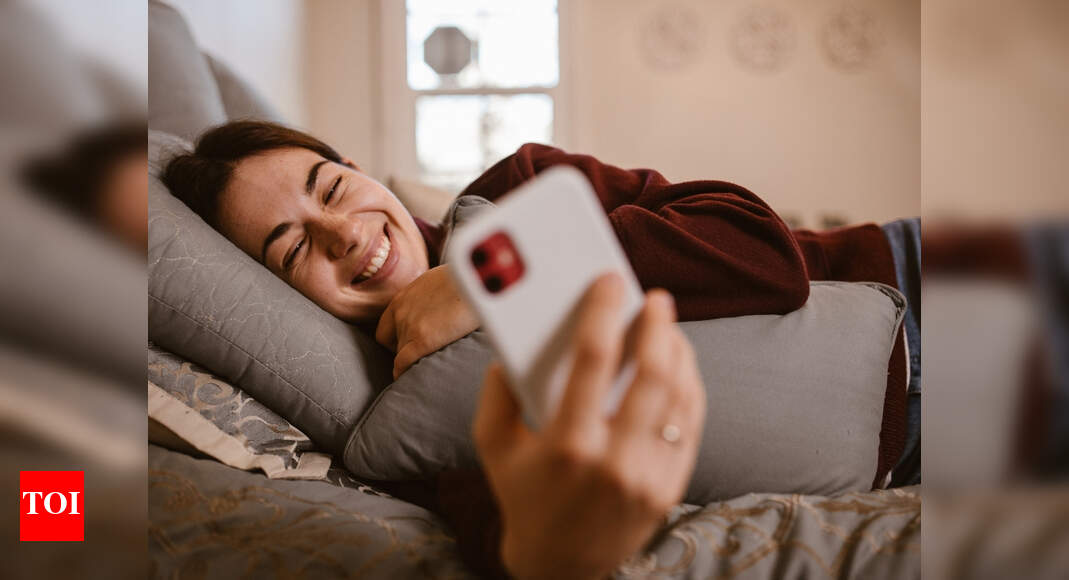 Hottest texts that will instantly put your man in the mood - Times of India