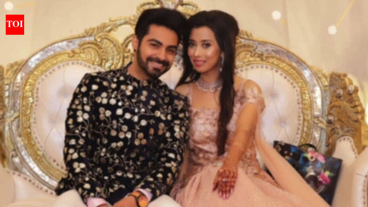 Actor Paras Madaan gets engaged to Soumita Das, pics go viral