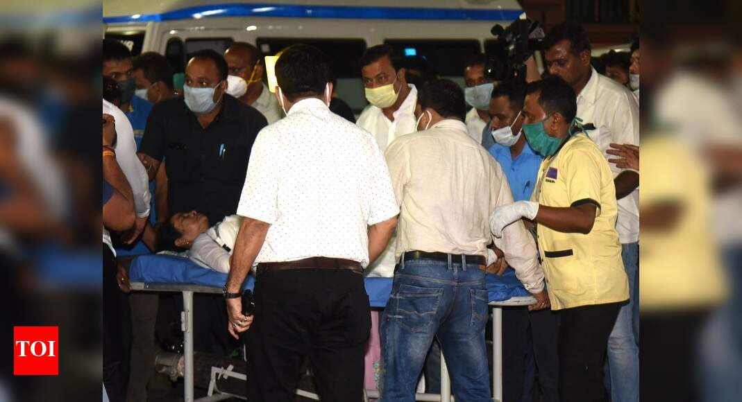 Mamata Banerjee attacked: Didi injured in Nandigram, alleges 'deliberate attack' | - Times of India