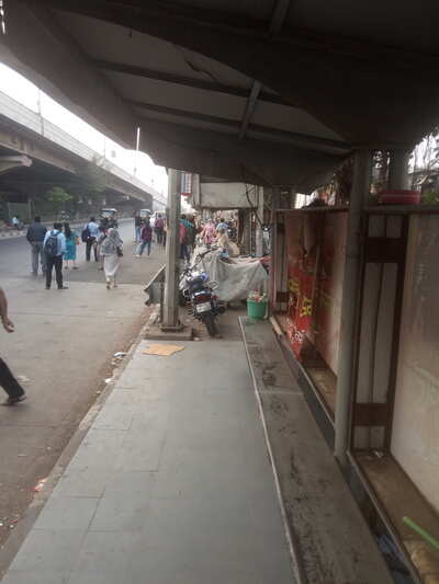 footpath Maratha colony bus stop - Times of India