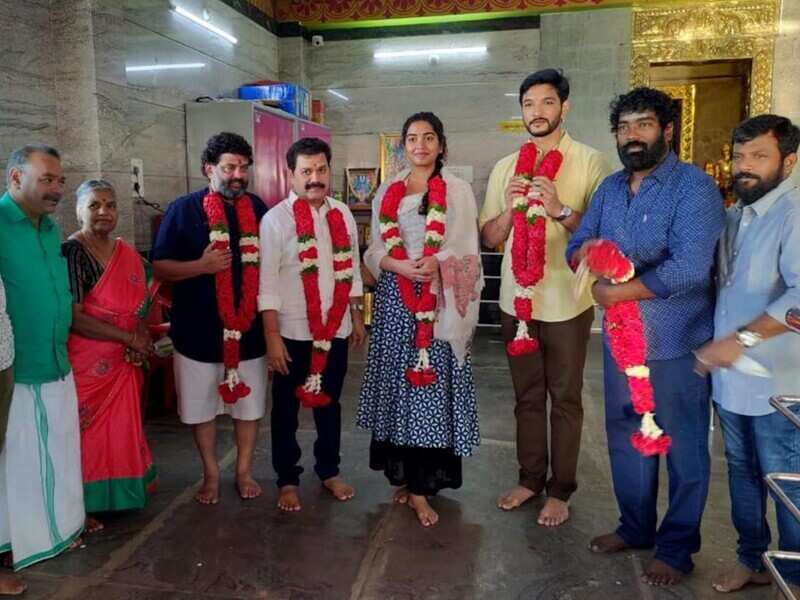 'Anandham Vilayadum Veedu': Gautham Karthik's family drama with Nadha ...