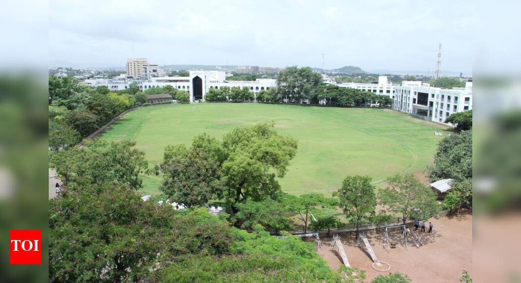 Amity University: Pune’s student ranks first at Tech Pathshala ...