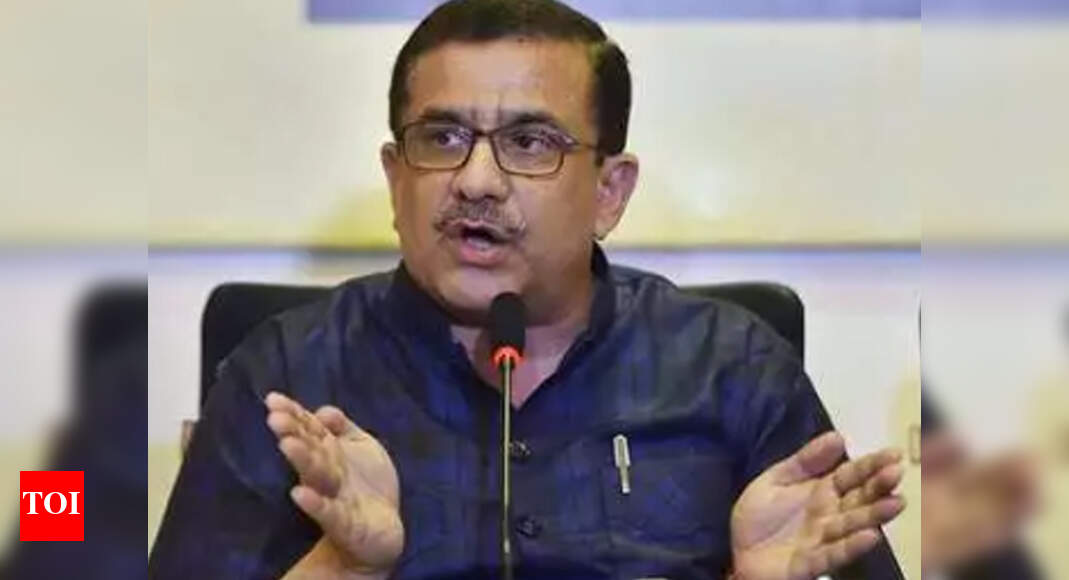 Waseem Rizvi: Row over Quran's verses: Dumped by kin, cut off by ...