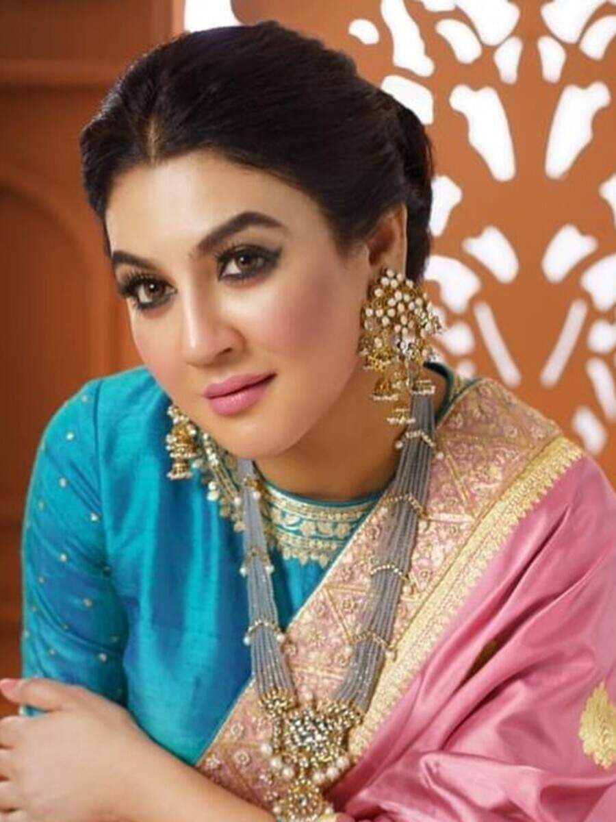 Jaya Ahsan: The epitome of beauty and elegance | Times of India