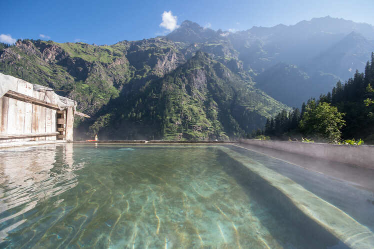 Take a dip at India’s best natural hot water springs | Times of India ...