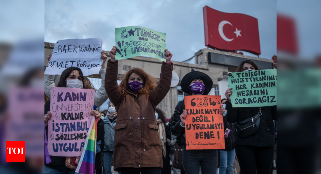 EU to offer Turkey aid, trade help despite rights concerns - Times of India