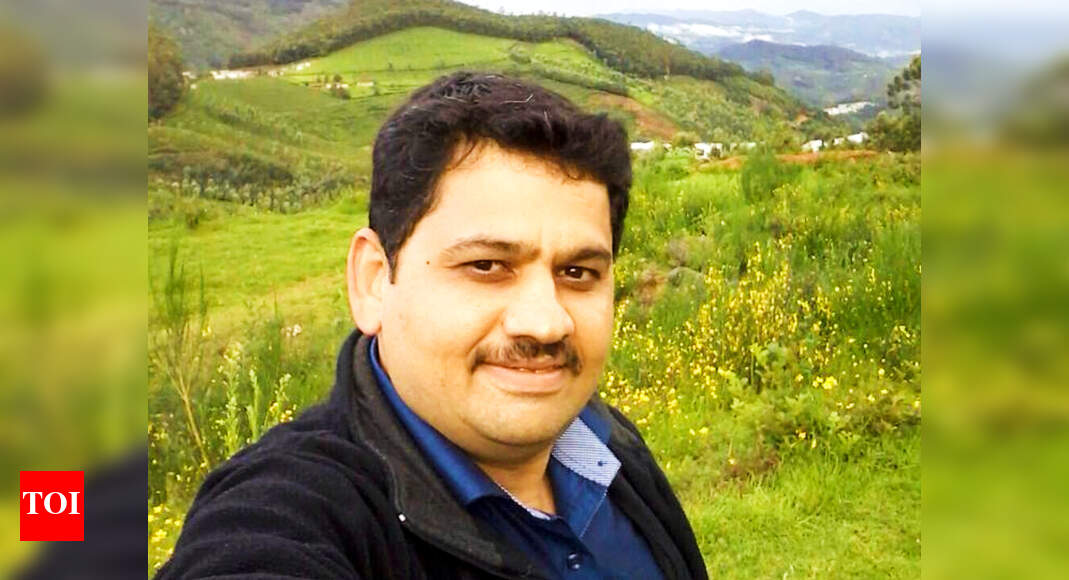 Cooku with Comalis fame Venkatesh Bhat owns a swanky new car; watch ...