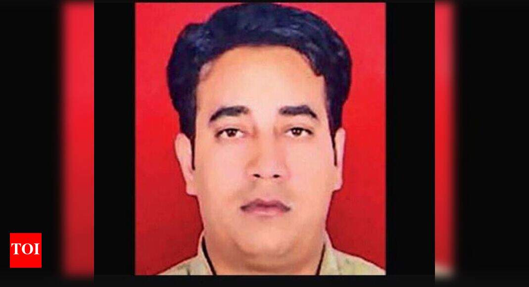 Delhi govt offers job to brother of Delhi riot victim Ankit Sharma ...