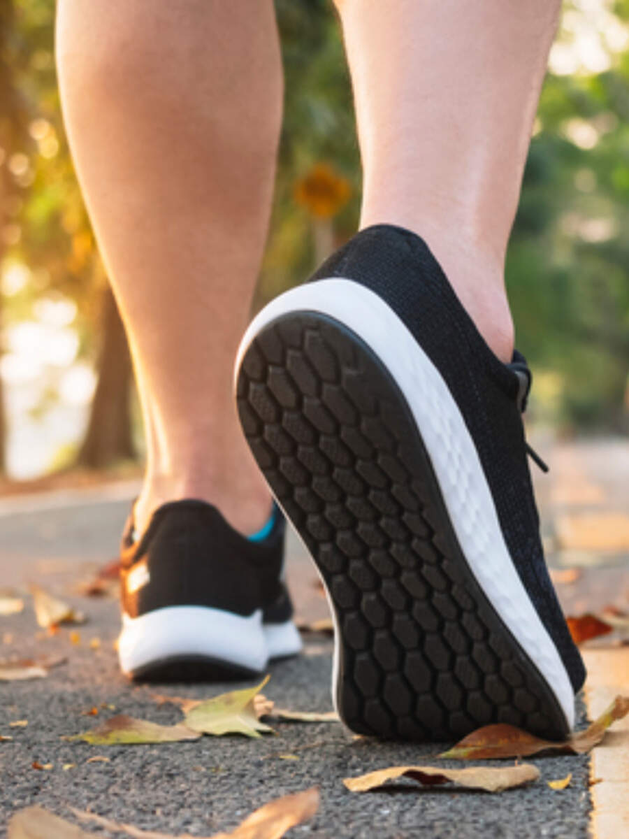 How to walk properly in a correct posture | Times of India