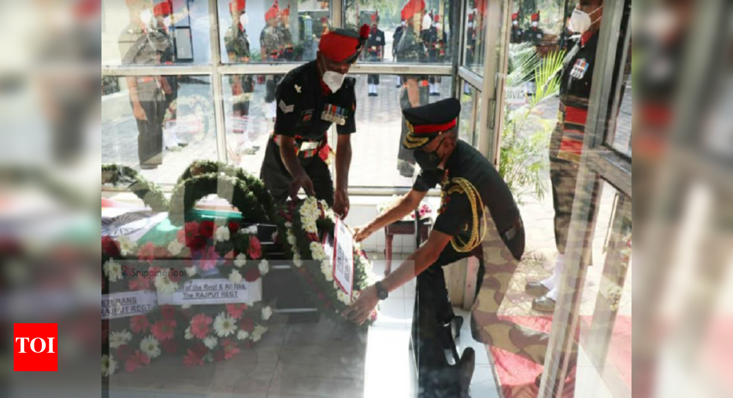 Southern Army Commander pays tribute to 1971 war veteran in Pune | Pune ...