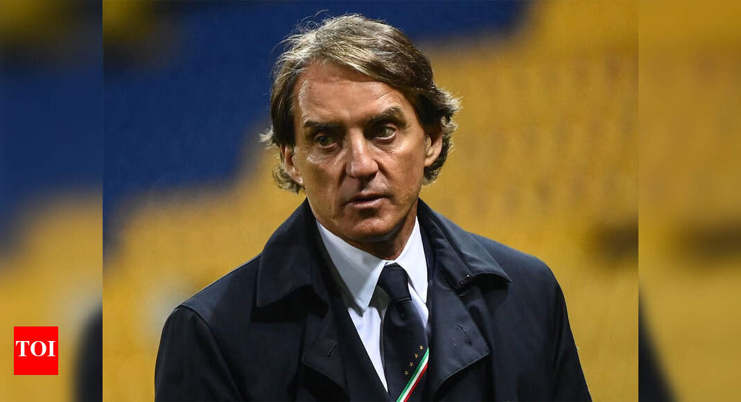 Italy coach Roberto Mancini calls for expanded Euro 2020 squads ...