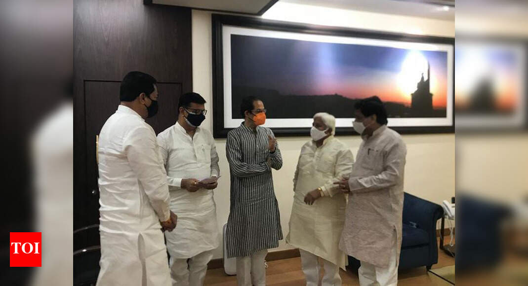 Congress leaders seek review of CMP during meeting with Maharashtra CM ...