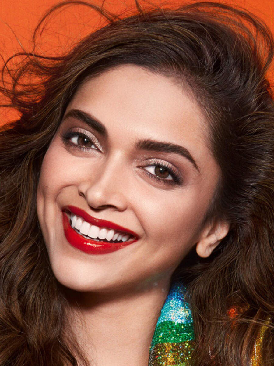 Best red lip looks of Bollywood beauties | Times of India