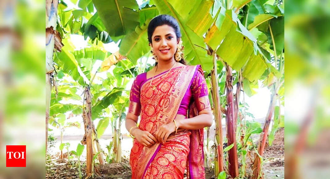 Here's how Team Vanathai Pola celebrated Swetha Khelge’s birthday ...