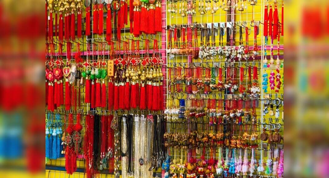 Best Hyderabad Street Shopping Places: GOING ON A STREET SHOPPING SPREE ...