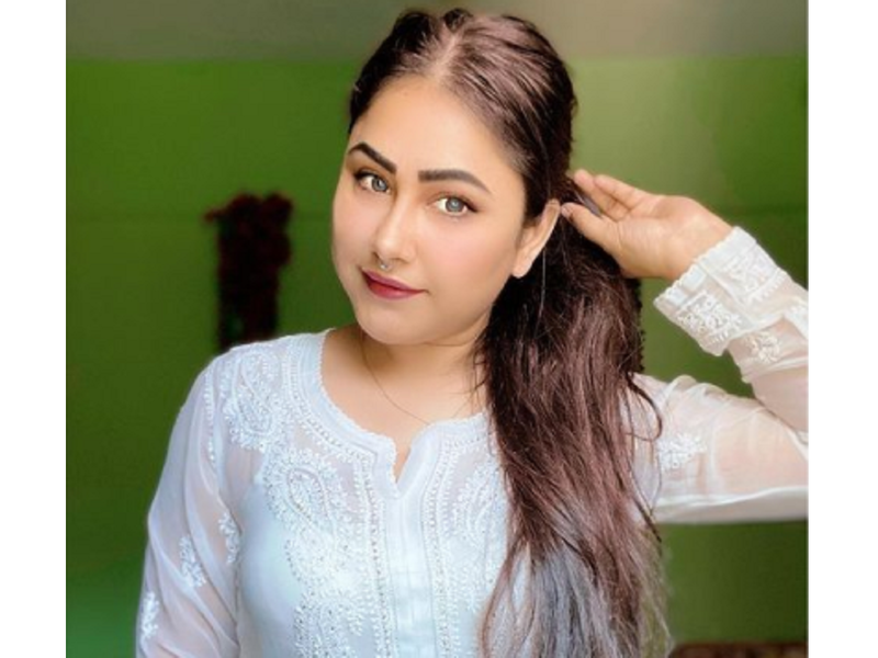 Watch: Priyanka Pandit looks fresh as a daisy in her latest post ...