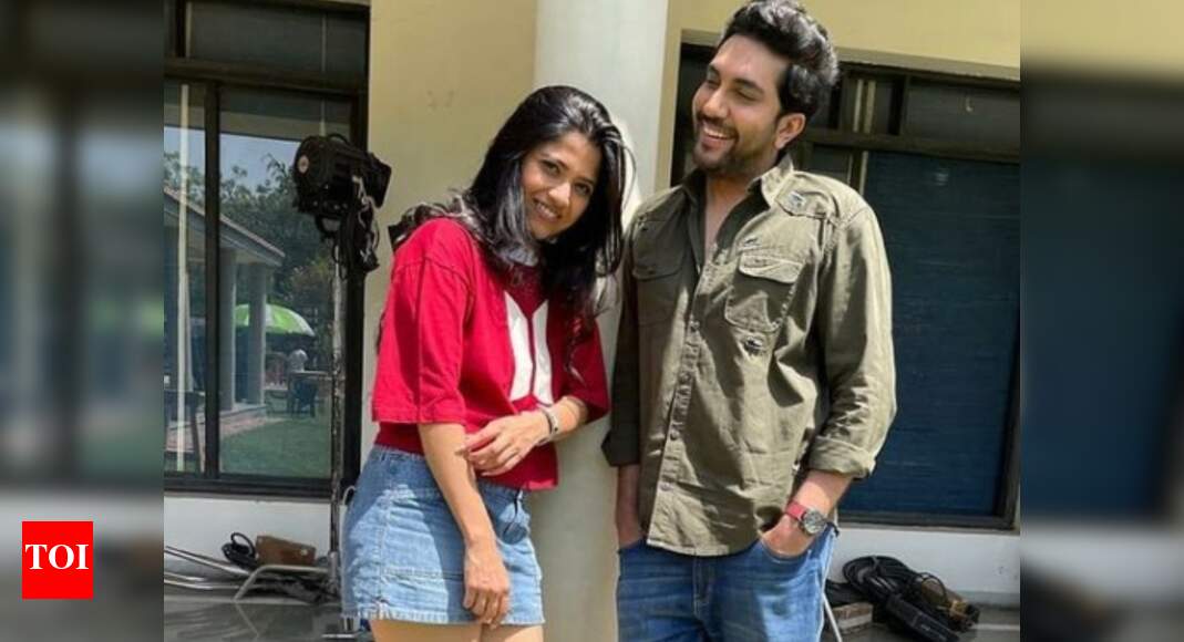 Parth Oza and Kinjal Rajpriya tease netizens with their untitled project announcement | Gujarati ...