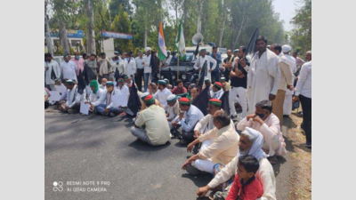Farmers oppose minister's entry into Roorkee village | Dehradun News ...