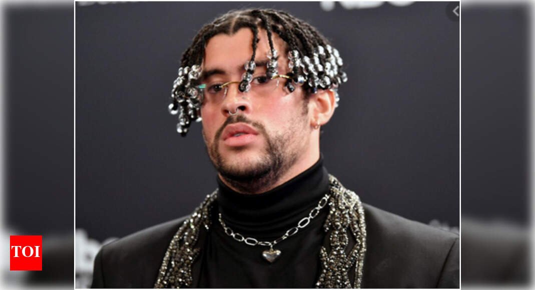 Bad Bunny makes an impressive debut in a wrestling match | English ...