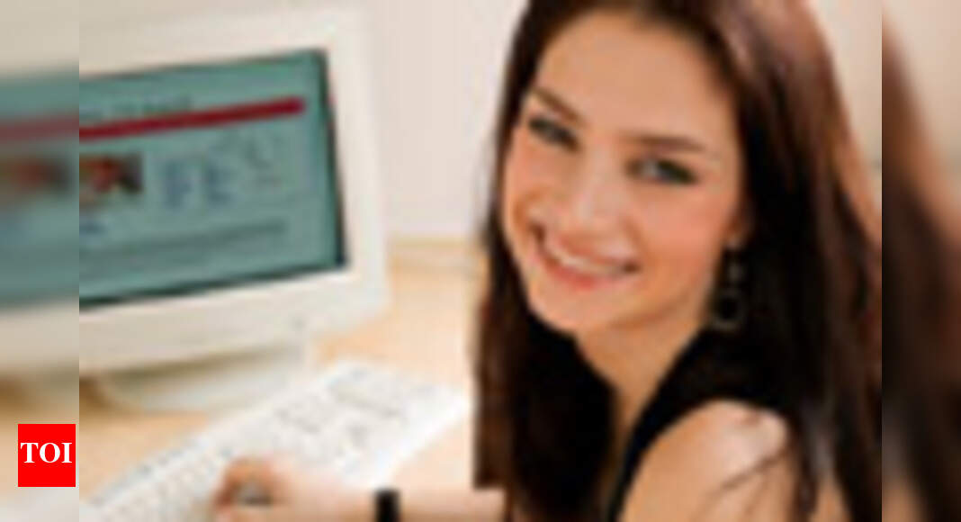 Beware of your computer, woman! - Times of India