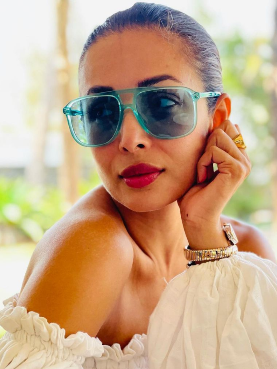 Must-have wardrobe essentials ft. Malaika Arora | Zoom TV