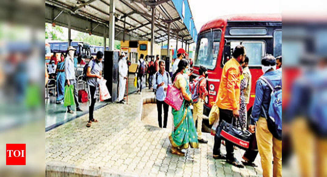Pune: New rules force people to leave, large crowd gathers at bus ...
