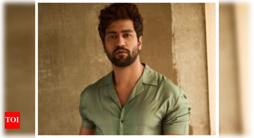 Vicky Kaushal shares a dashing picture of himself with his fans, the ...