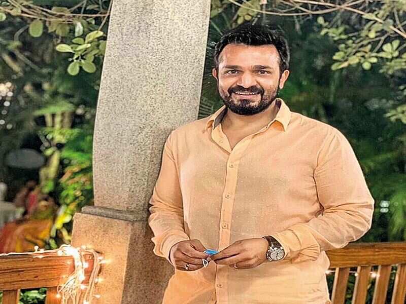 Vijay Raghavendra turns writer for his next film | Kannada Movie News ...