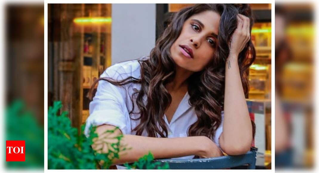 Sai Tamhankar is winning hearts with her dreamy picture; take a look ...