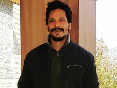 Mahesh Shetty urges COVID recovered influencers and celebs to donate ...