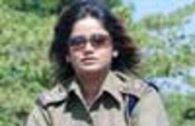 Kannada hottie Priya turns Lady Rambo | Regional Movie News - Times of ...